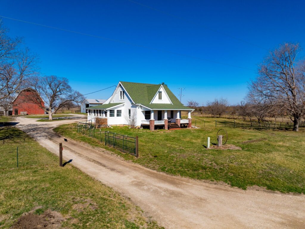 Heck | Land & Home | Neighbors With Know-How